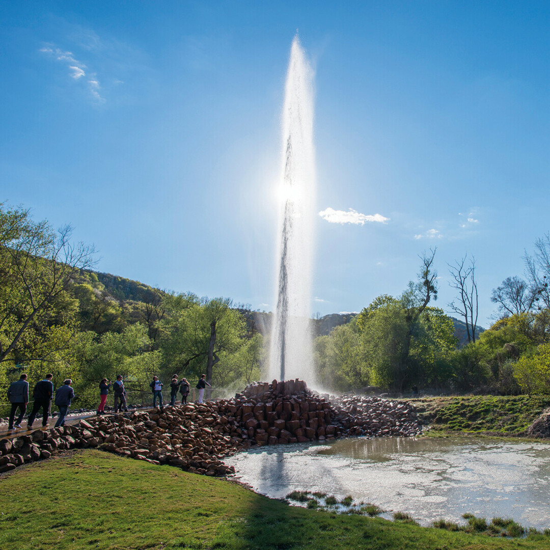 Andernach Geyser | Highest Cold Water Geyser in the World - Visit Koblenz